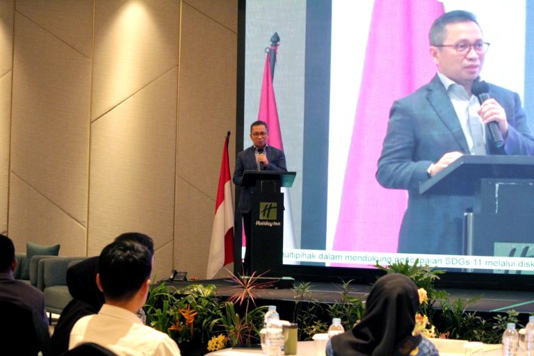 Rektor UBL Dorong Kolaborasi Global Hadapi Ancaman Krisis Iklim ...